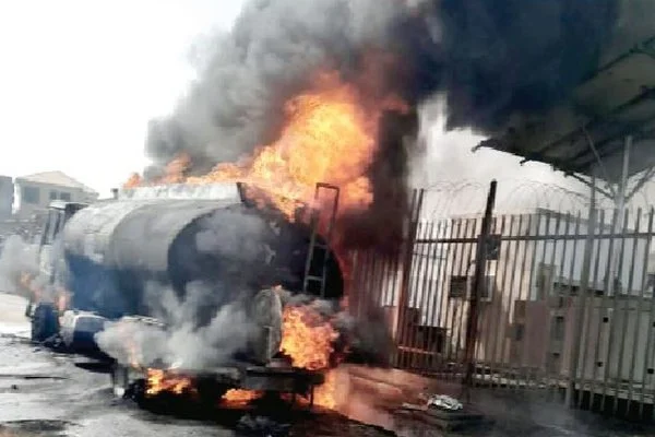 Nigeria - 50 Dead in Niger State Petrol Tanker Explosion at Dikko Junction | Nigerian Bulletin ...