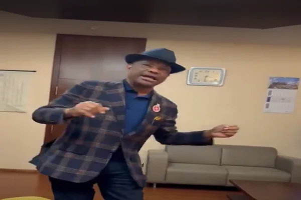 Nigeria Viral Video Fct Minister Nyesom Wike Jams To Apc Anthem At Femi Gbajabiamila S Office